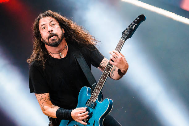 Dave Grohl reveals he reads lips due to hearing loss