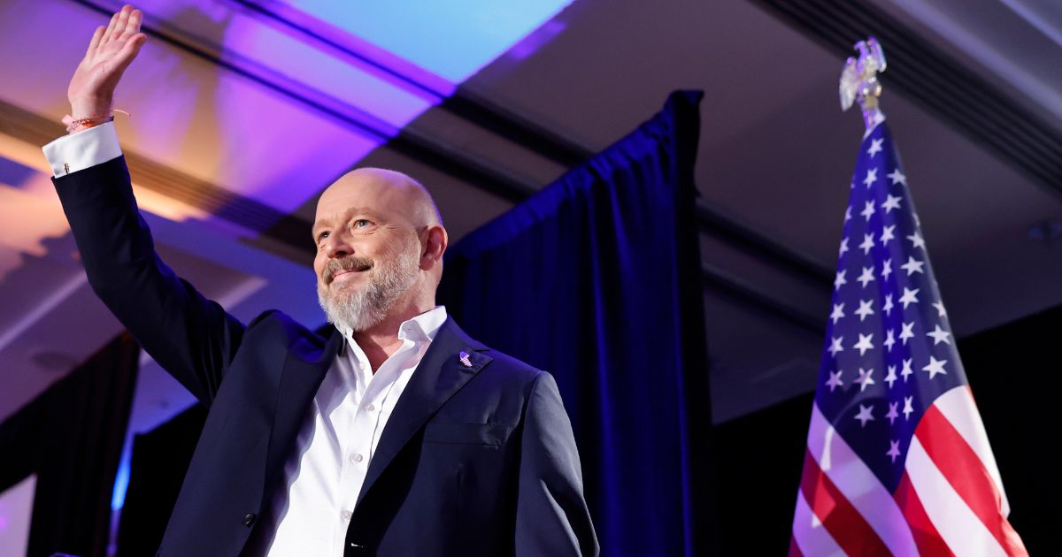 Breaking: Republican Steve Hilton leads California governor's race with ...