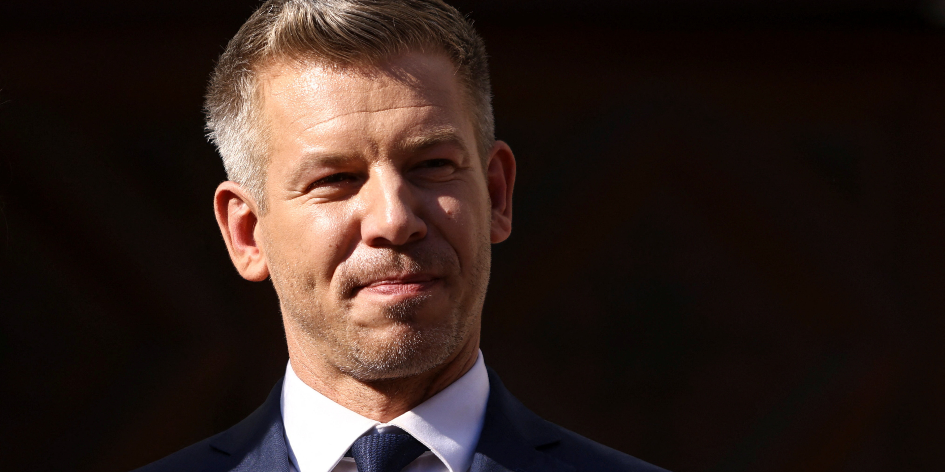 Péter Magyar offers Budapest as venue for peace negotiations