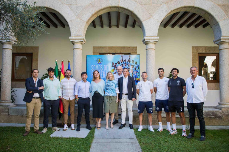 El Coria busca financiación para adaptar La Isla a la Primera Federación