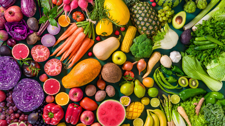 12 well-known food facts that actually aren't true at all