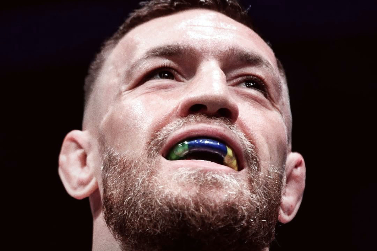 Conor McGregor afia luta agarrada antes de enfrentar Holloway no UFC ...