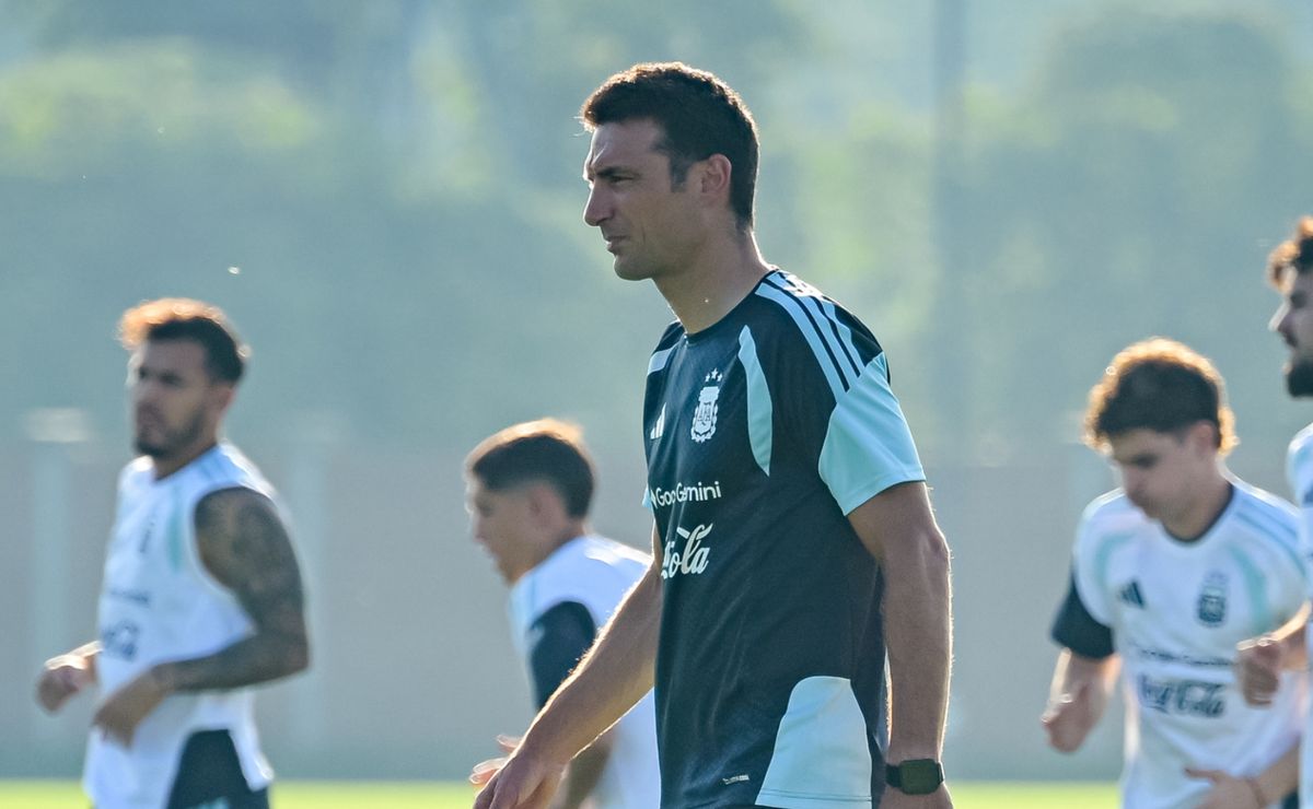 Argentina Begin World Cup Training In Kansas City; Scaloni Tests ...