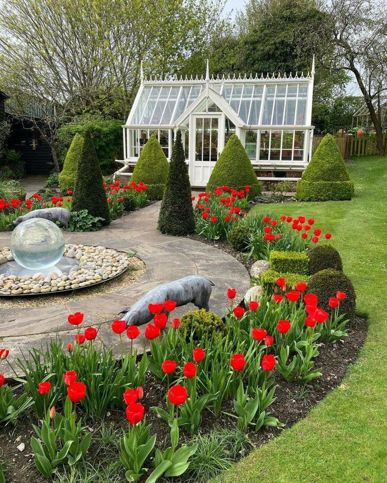 Alan Titchmarsh prepares for big change as £4 million countryside home ...