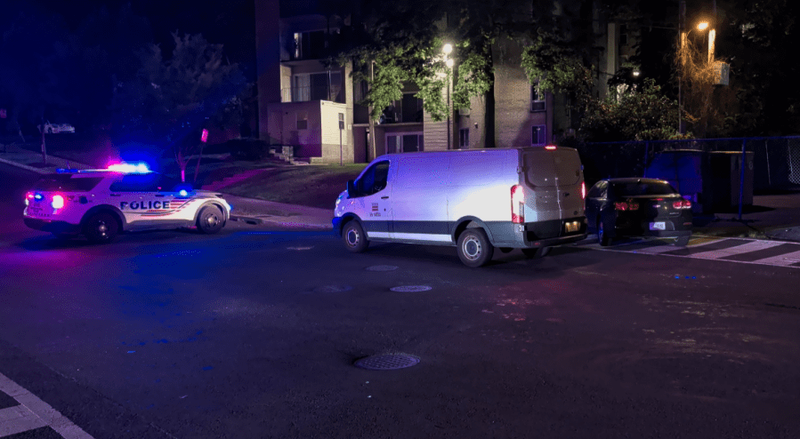Man hospitalized after shooting in Northeast DC