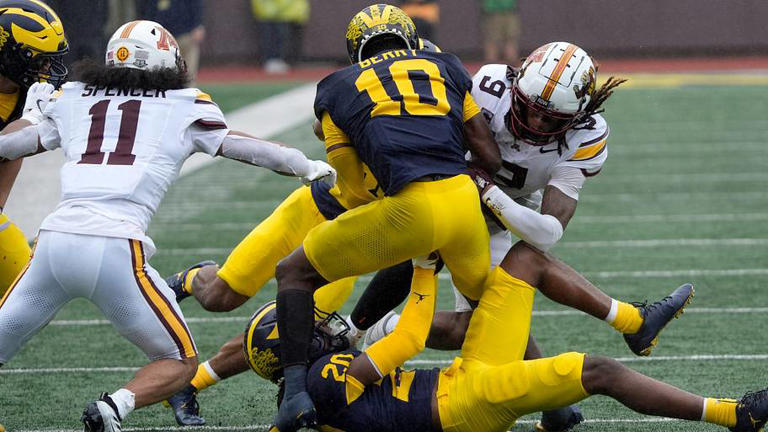 Three-star DB Maxwell Miles details flip from Michigan football: 'Safety-U'