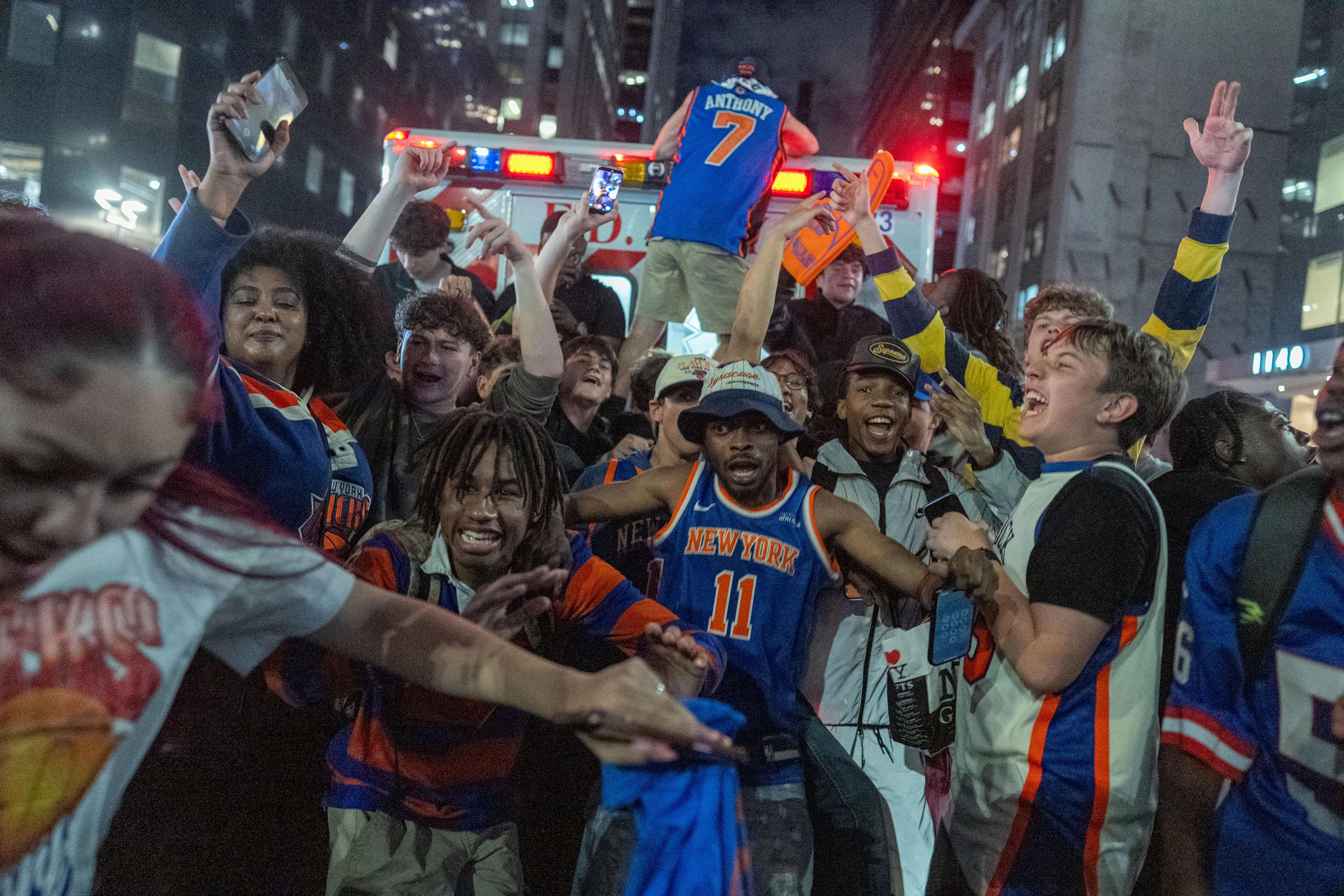 NBA Finals: Knicks fans can again watch games outside MSG