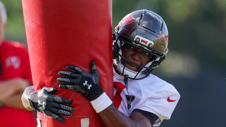 Offensive and defensive MVPs from week 2 of Buccaneers OTAs