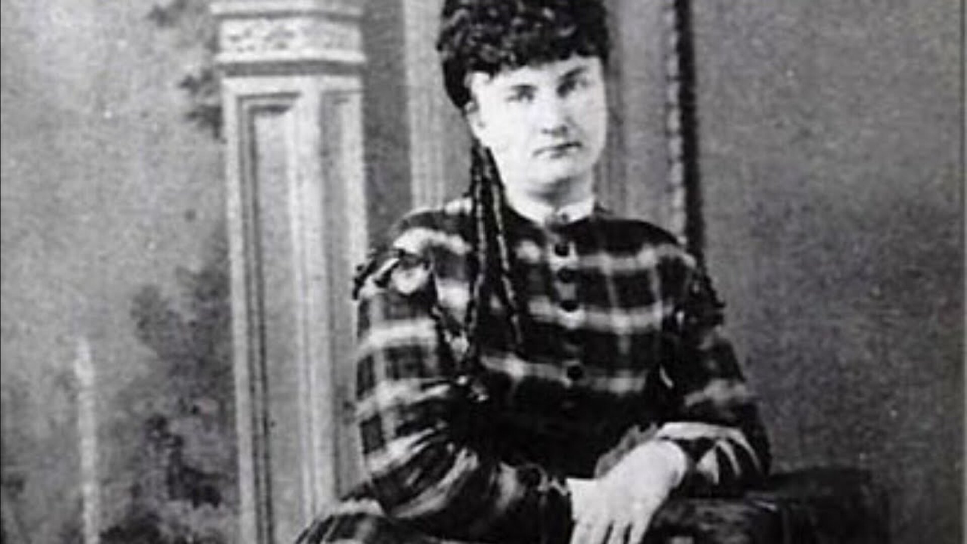 Factors that contributed to Tombstone's reputation as a dangerous ...