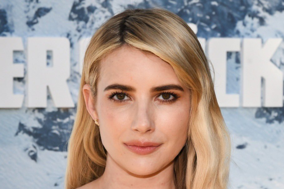 'American Horror Story' star Emma Roberts signs with UTA