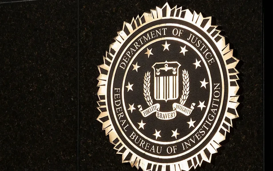 FBI shoots Bakersfield hostage suspect, ending standoff