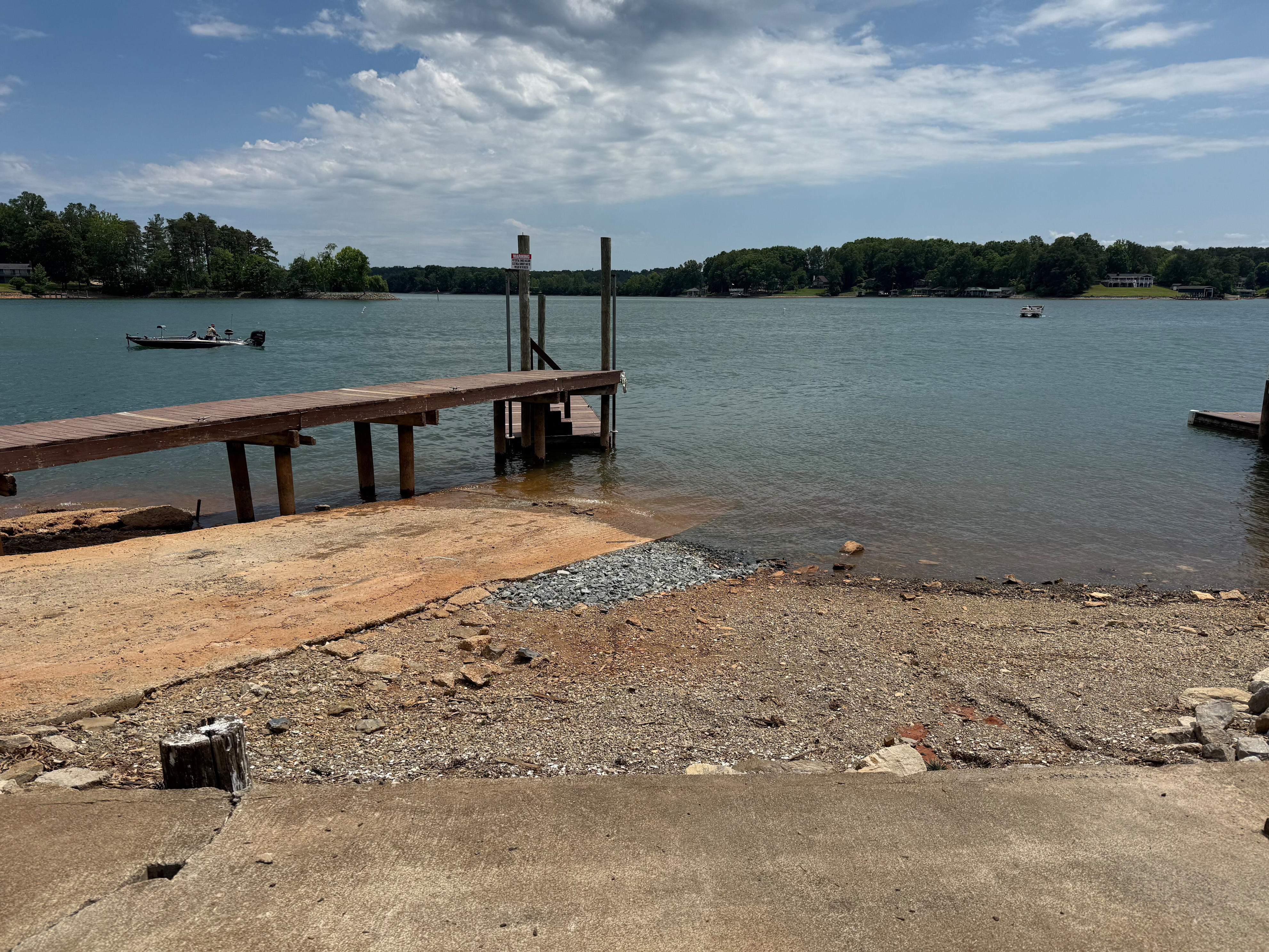 Business owners discuss the impacts of low water levels at Smith ...