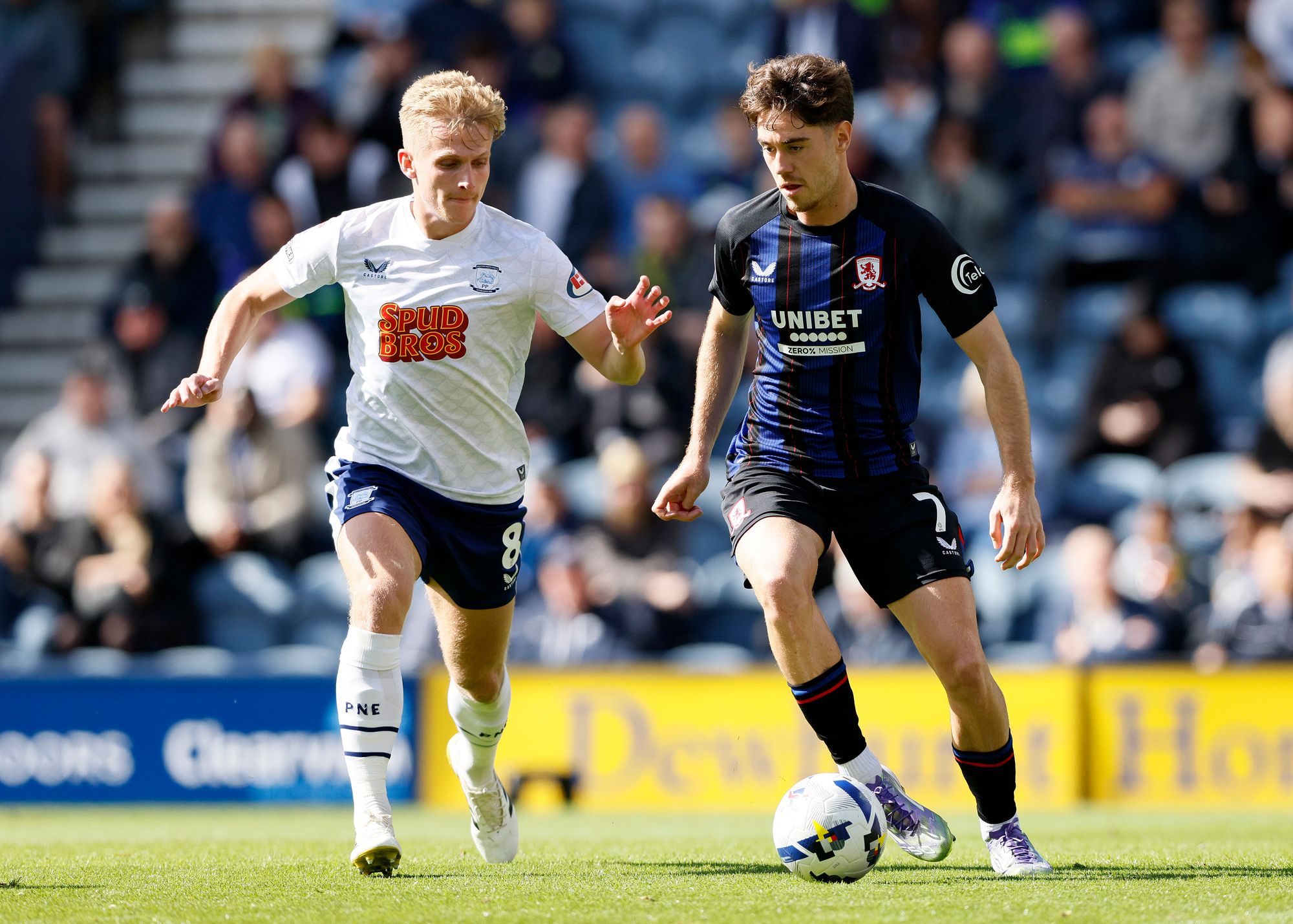 Hayden Hackney: Everton revive interest in Middlesbrough FC's Leeds ...