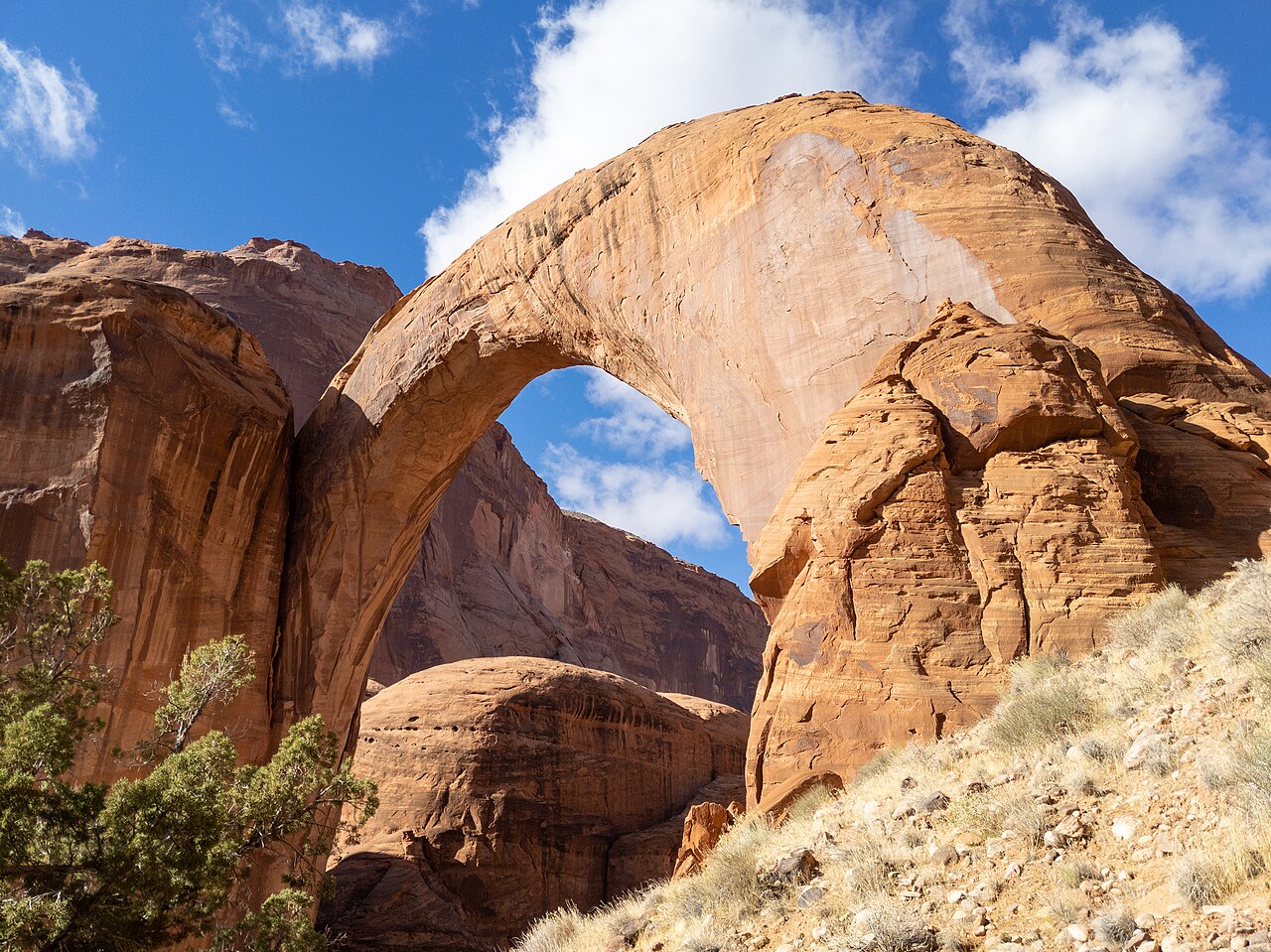 You need a boat or two days on foot to reach this colossal Utah ...