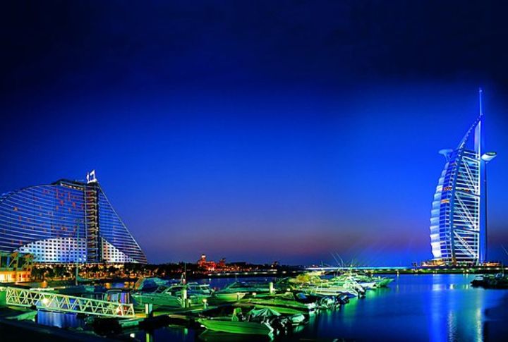 20 tallest hotels on the planet that touch the sky (well, almost)