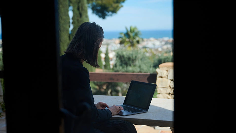 2026 job market highlights high-pay, low-stress and COO rise