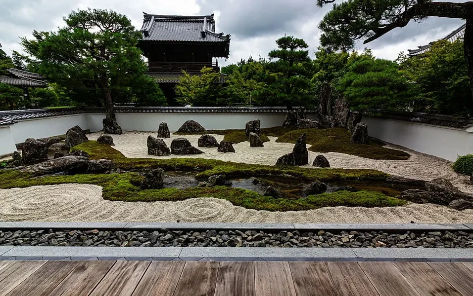New guides share Japanese design and etiquette tips
