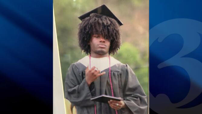 East Hartford police search for missing 18-year-old man