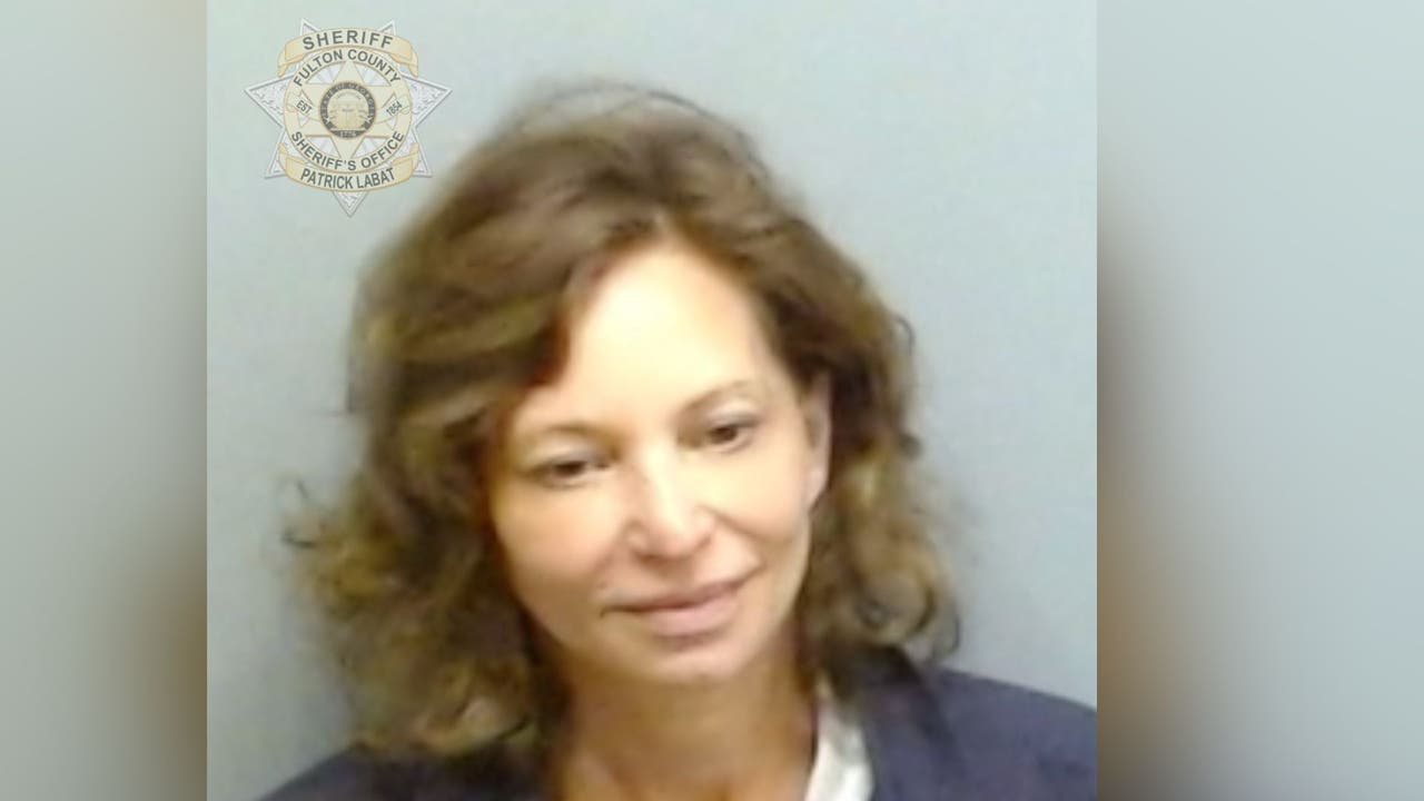 Former Roswell High teacher charged in student case