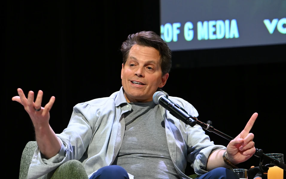 Scaramucci links Trump’s actions to fascist traits amid DNI uproar