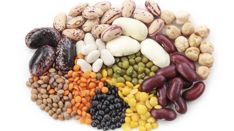 8 cheap foods to buy and 7 cheap foods to skip