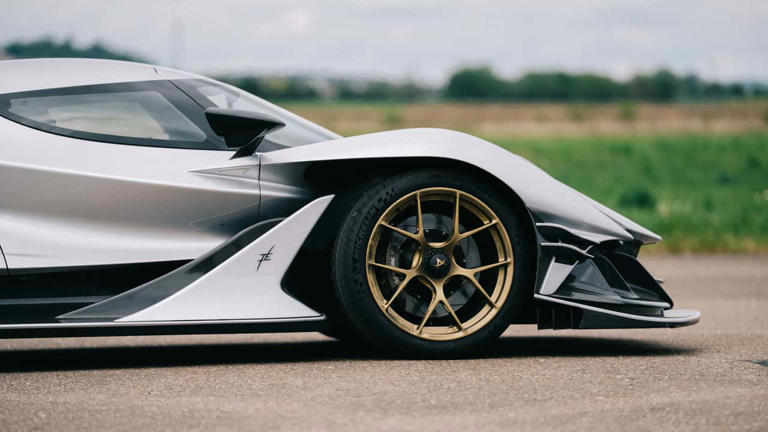 I drove the Apollo IE hypercar—and it's every bit as wild as it looks