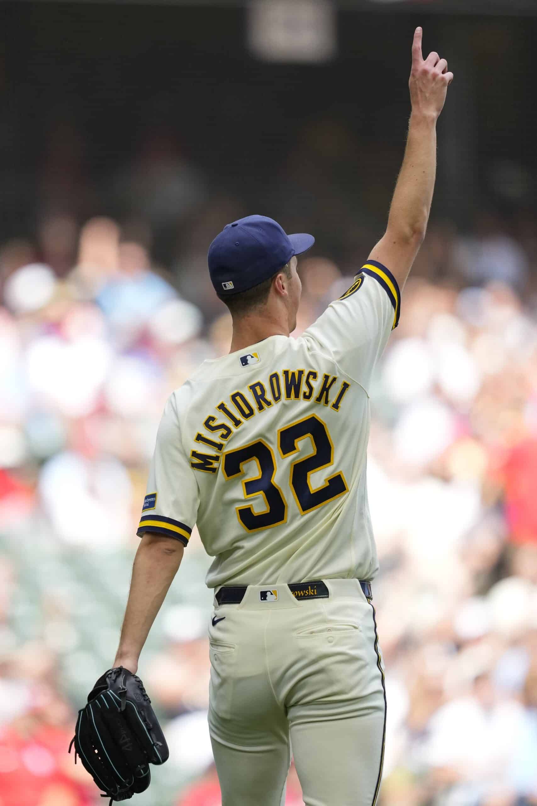 Milwaukee Brewers grab top-3 spot in latest MLB power rankings