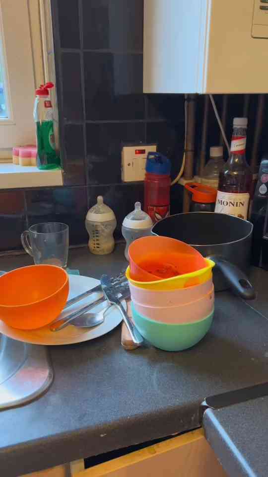Morning cleaning routine before the school run