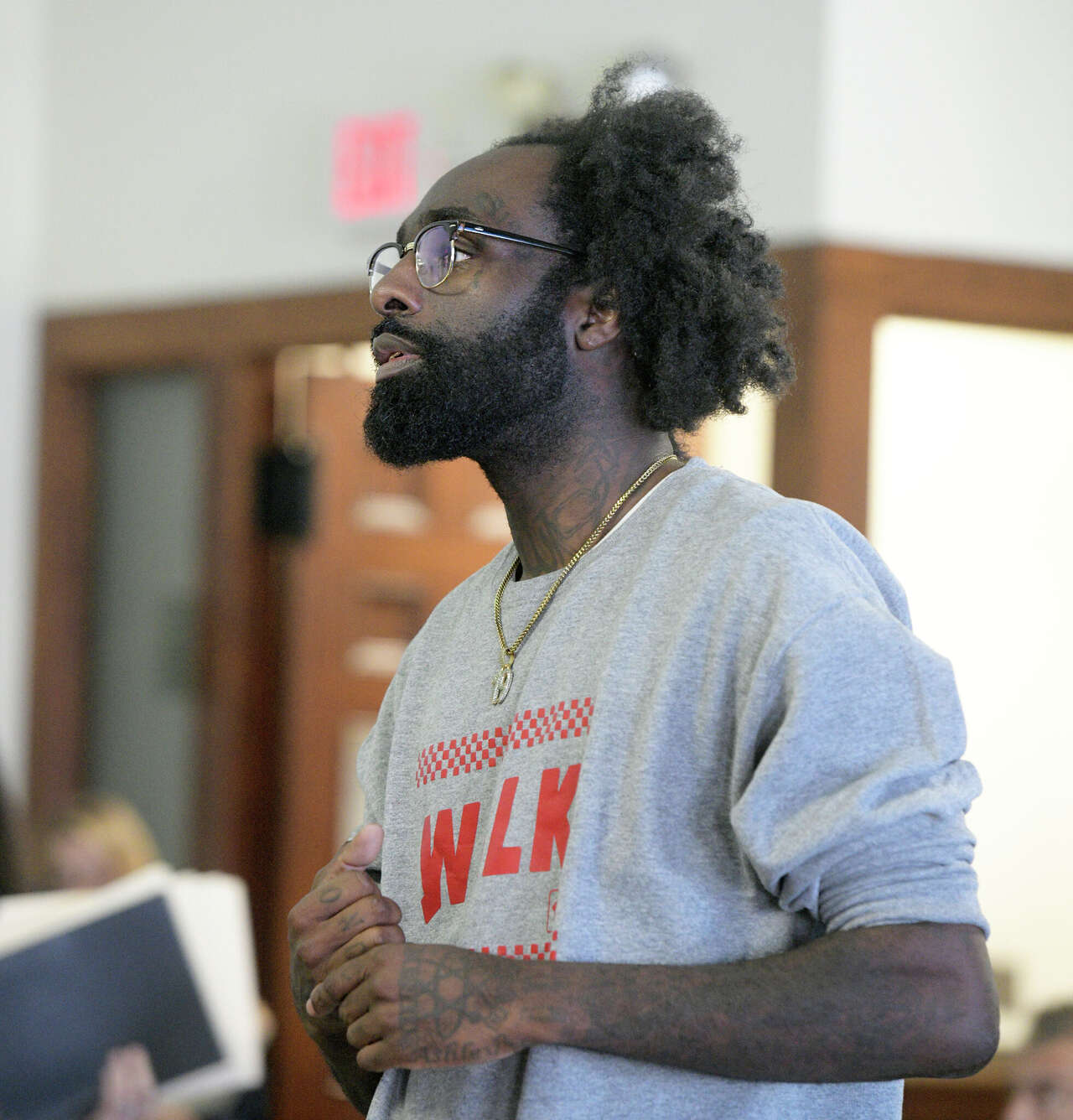 Judge allows Bridgeport activist convicted of threatening police online ...