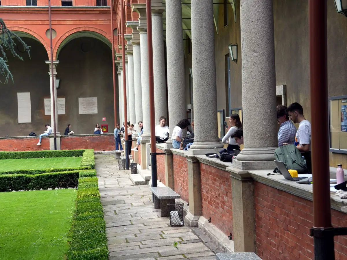 Università Cattolica, cerimonia di premiazione dei premi e borse di ...