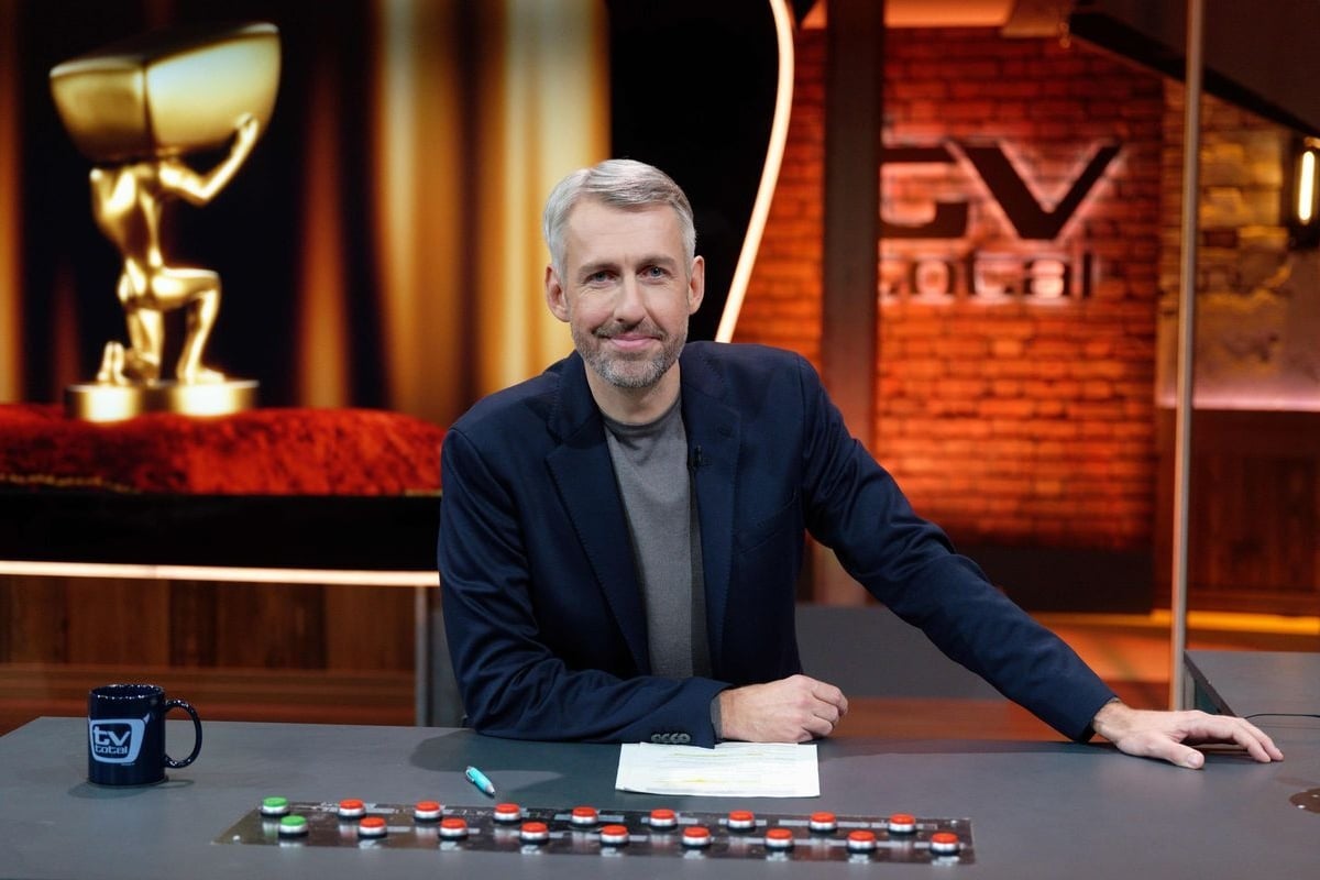 Geht in den Puff ...: Carmen Geiss stellt TV total-Moderator öffentlich ...