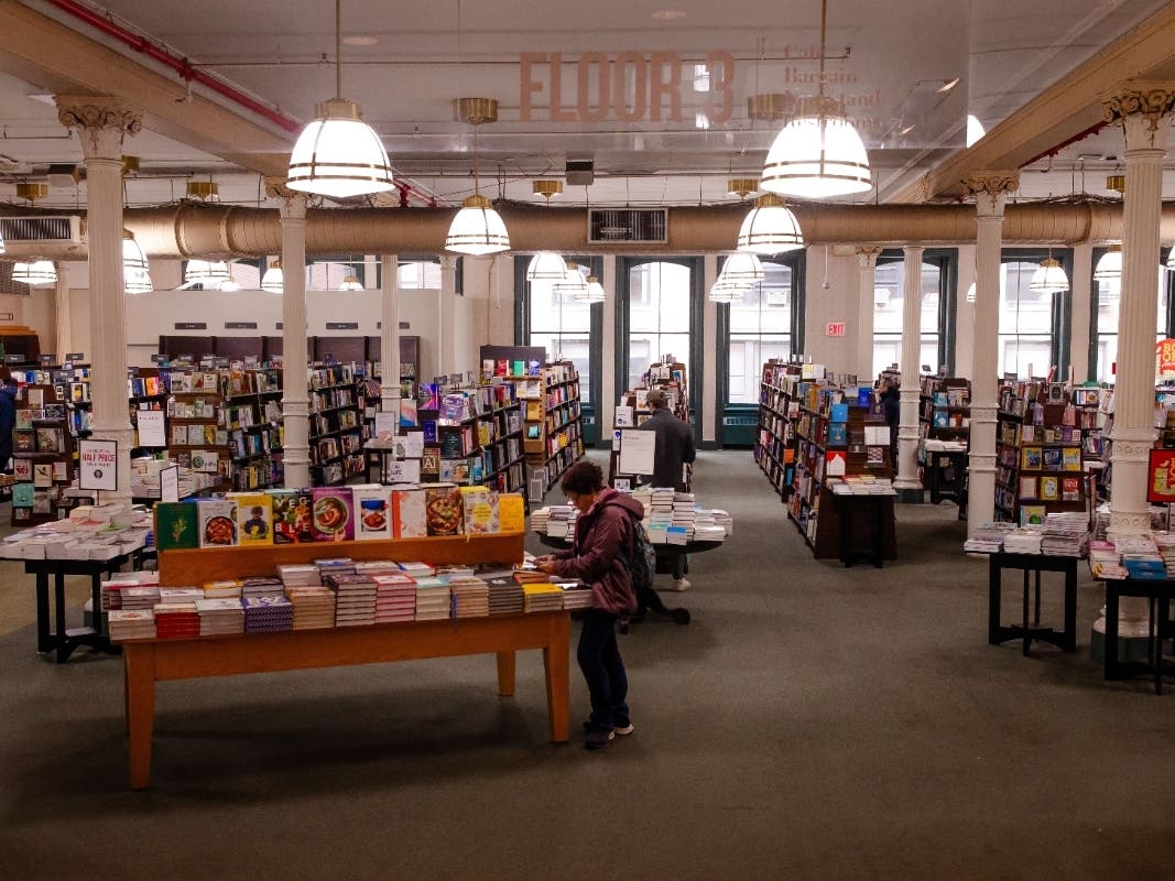 Beloved bookstore closing in metro ATL after 30 years