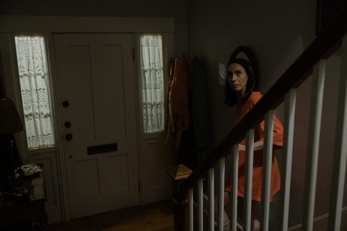 'Widow’s Bay' final girl Kate O’Flynn talks facing the boogeyman and ...