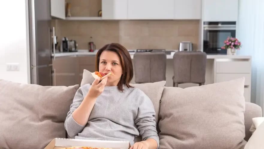 It is not hunger: The real reason you are reaching for the refrigerator