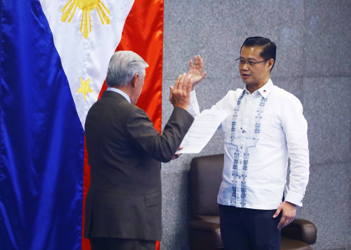 Gatchalian and Cayetano contradict work set up for Senate employees