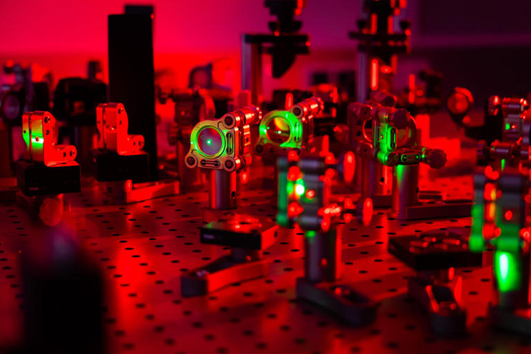 Portable UV spectrometer can detect air pollutants across 2.5 km with ...