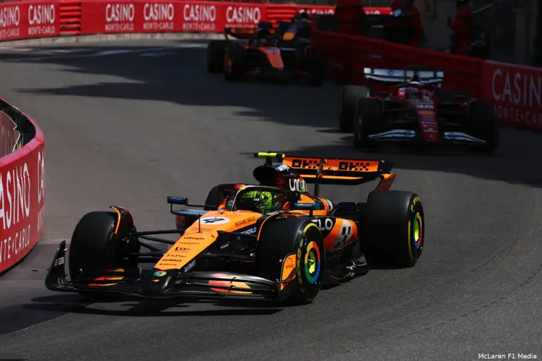 Schiff kan het nauwelijks geloven: "Ze geven Verstappen zes procent kans!"