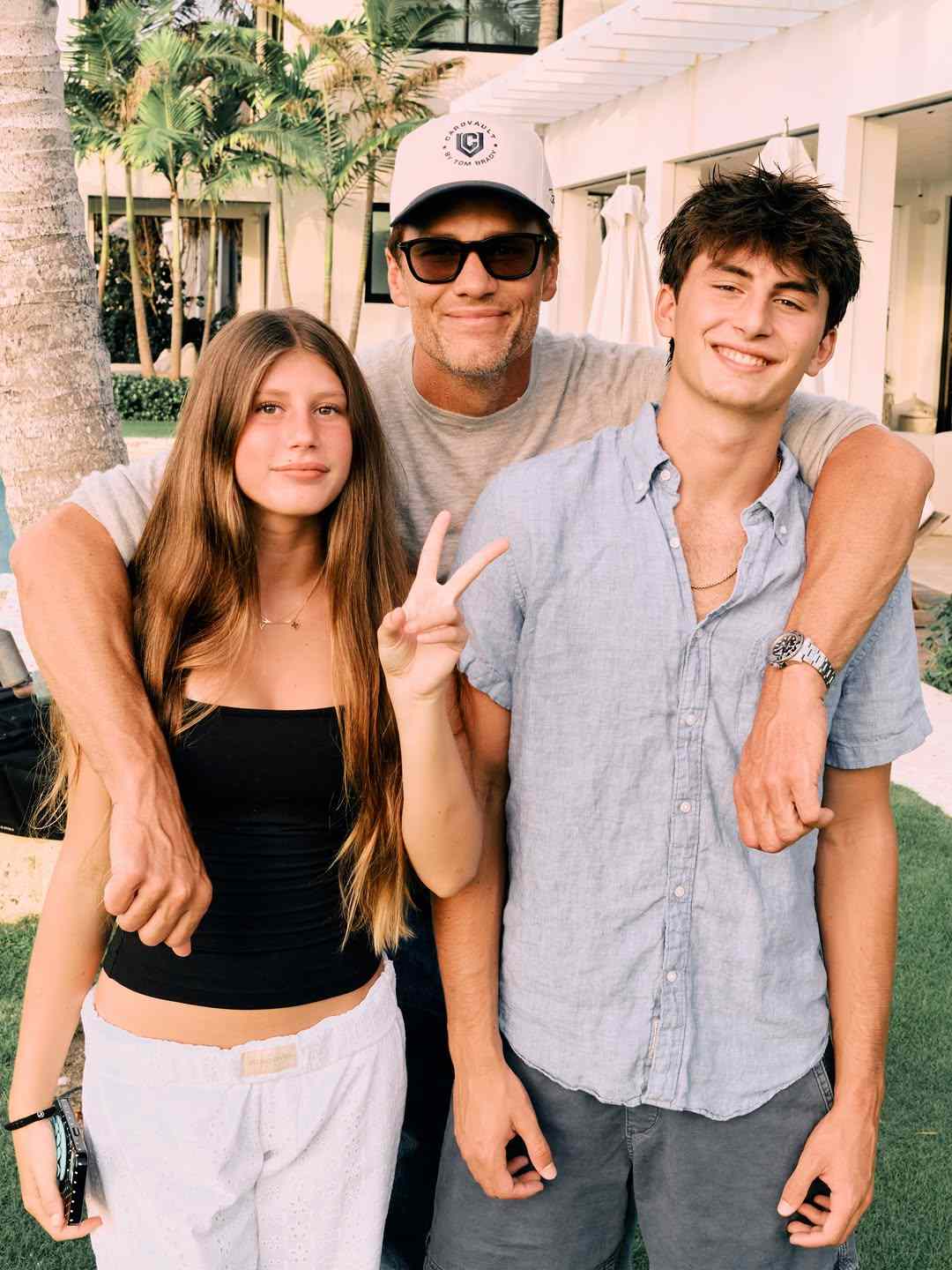 Tom Brady shares sweet new photos with his and Gisele Bündchen's two ...
