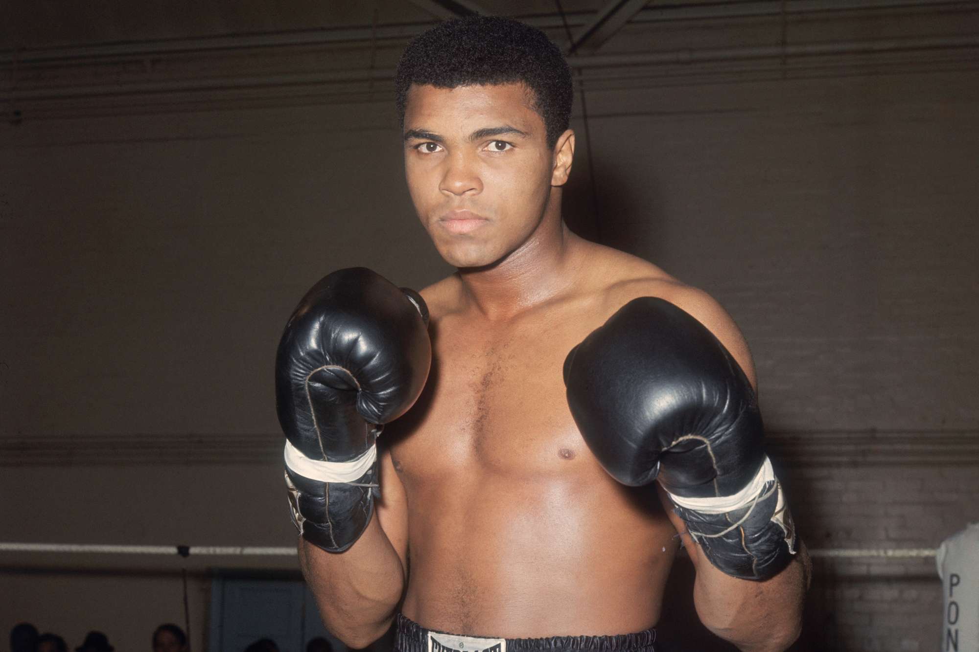Muhammad Ali began showing signs of Parkinson’s in his 20s, but he ...