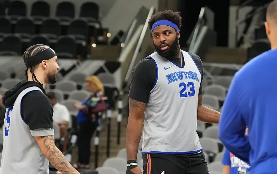 Knicks' Mitchell Robinson cleared for Game 1 after hand surgery