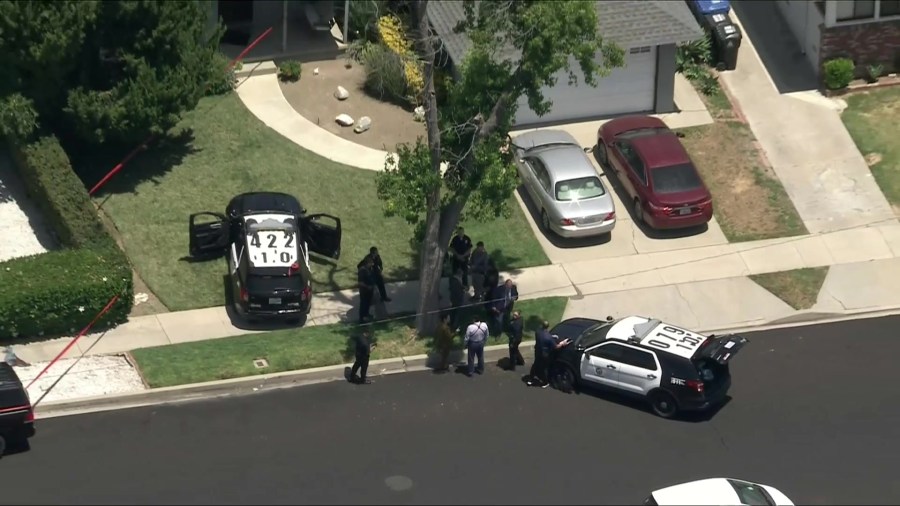 Police investigate deadly stabbing in Tarzana; suspect in custody