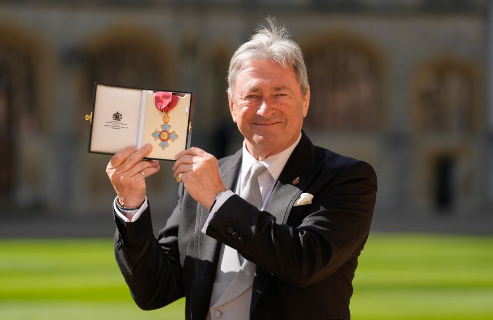 Alan Titchmarsh sells £3.5million Hampshire home as local planning ...