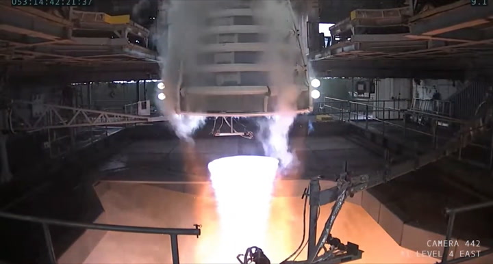 NASA conducts impressive 600 second static-fire test of Artemis rocket ...
