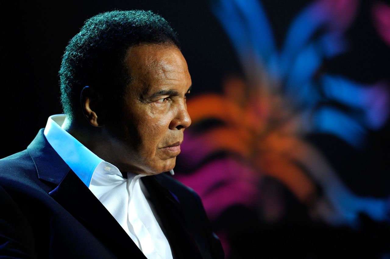 Muhammad Ali began showing signs of Parkinson’s in his 20s, but he ...