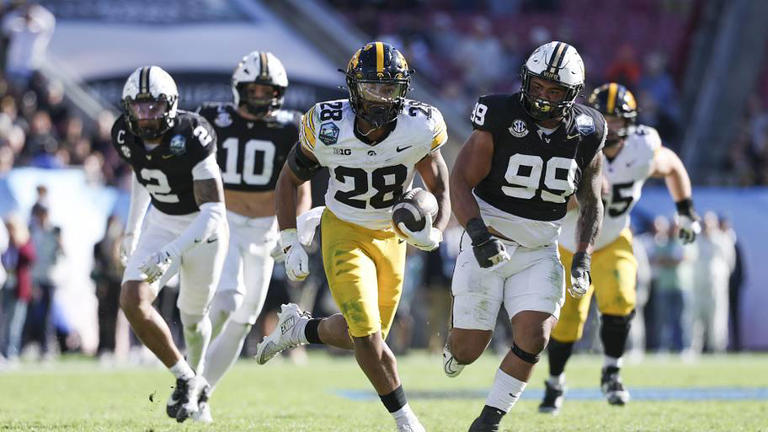 Big Ten vs SEC scheduling: What teams make sense for Iowa football?