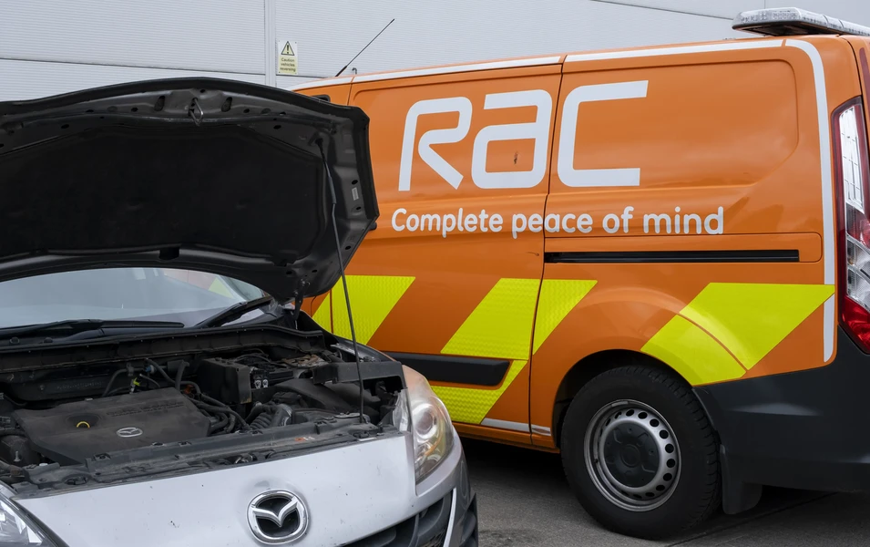 Over 4,000 UK drivers avoid bans despite high penalty points