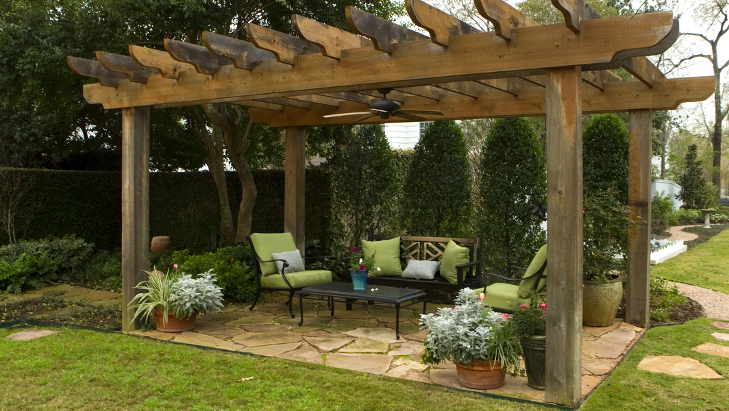 20 backyard landscaping ideas for any space