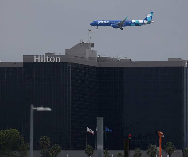 Controller calls pilot 'insane' after close call