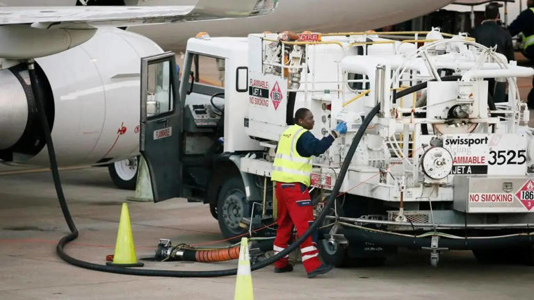 Govt sets aside Rs 10k crore to cap jet fuel price, keep air fares in check