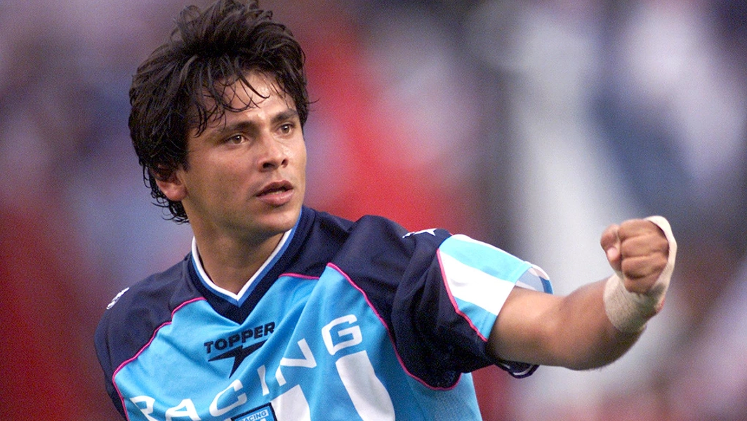 17 footballers with the most infamous red cards
